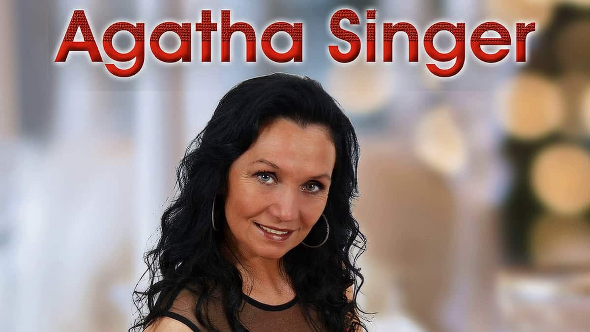 Agatha Singer präsentiert ihre neue Single "König & Königin"